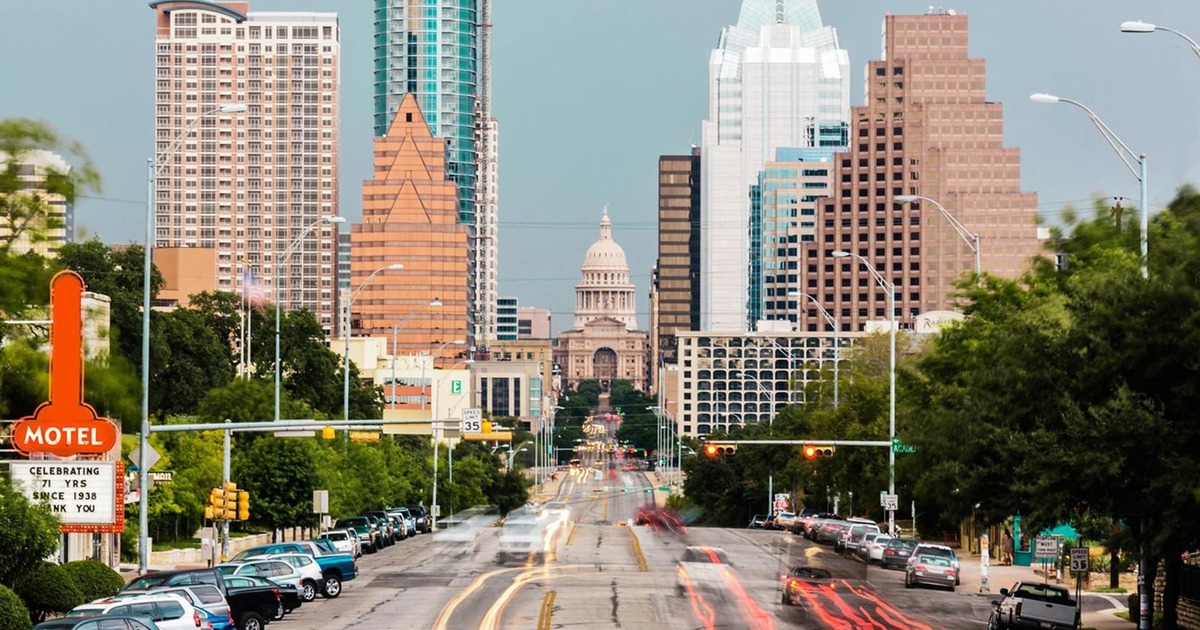 View the Best Restaurants on South Congress